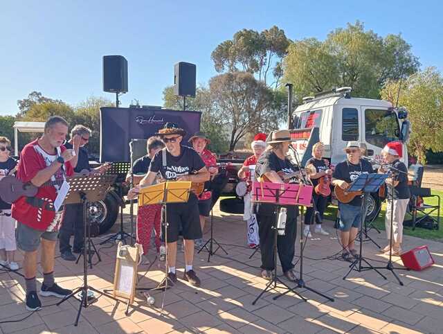 Freeling has that festive feeling | The Bunyip